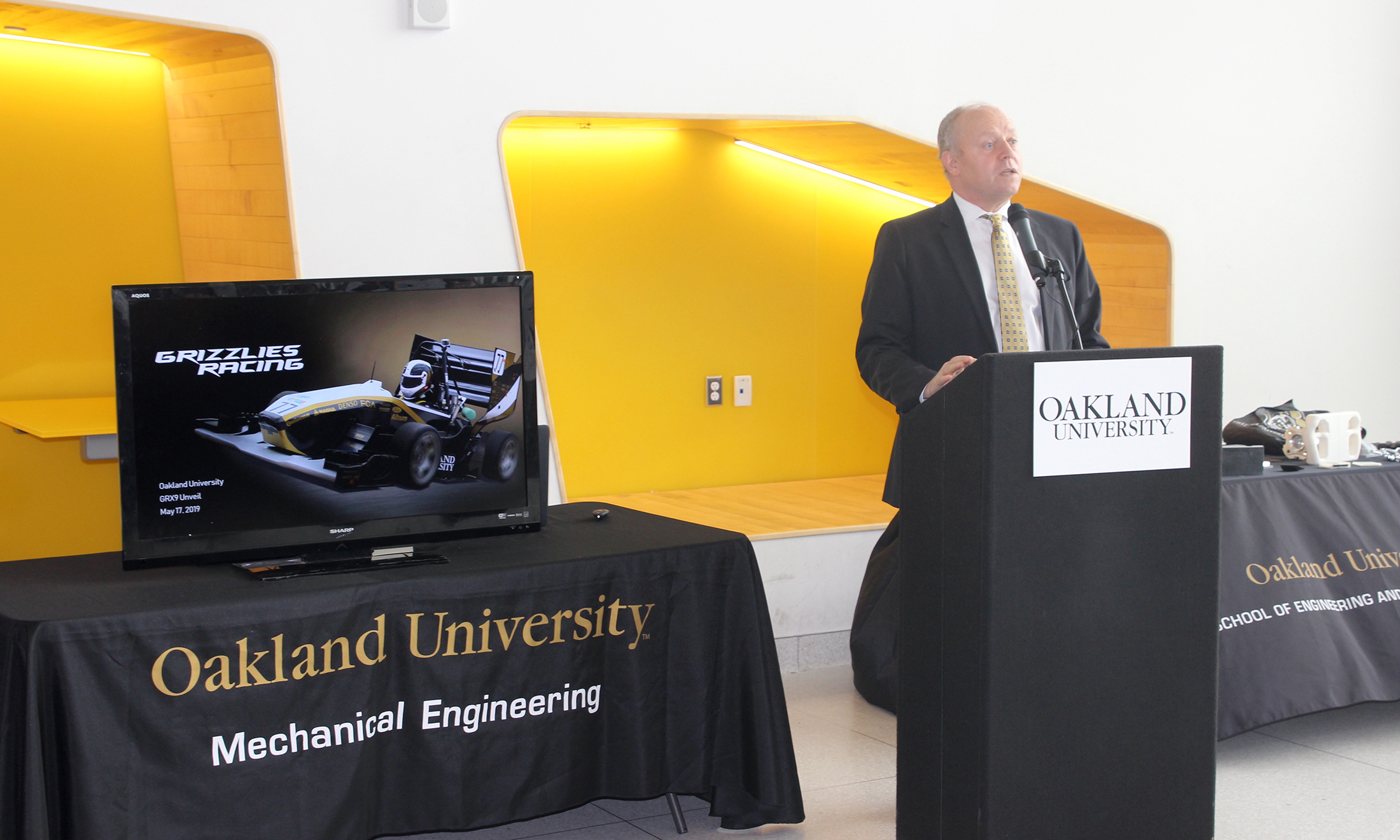 Formula SAE Race team unveils 2019 car - OU News